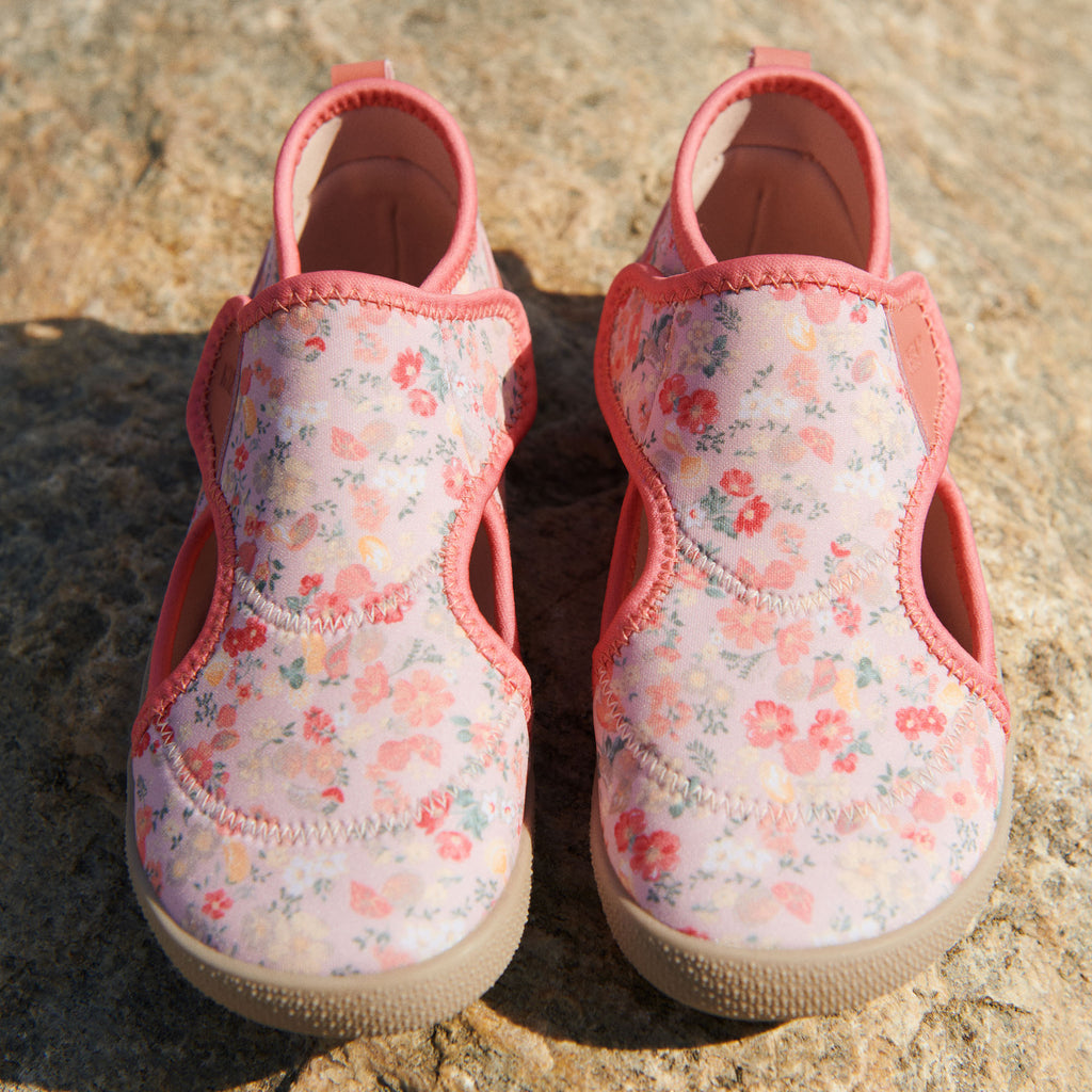 Beach Shoe Swirl - ivory flower meadow – Wheat.no